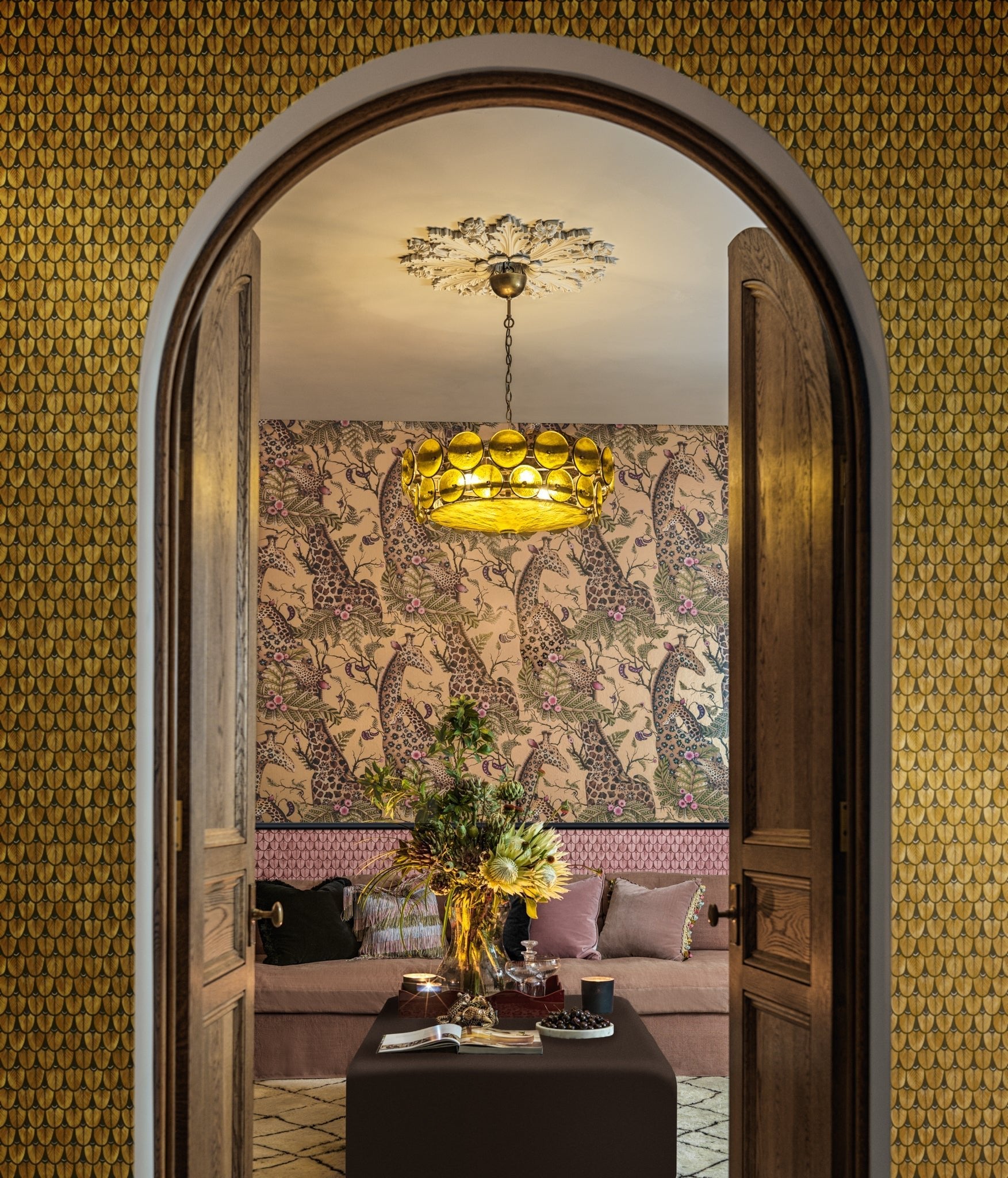Royal Giraffe Gilded wallpaper - Cole & Son – Cole & Son (Wallpapers) Ltd