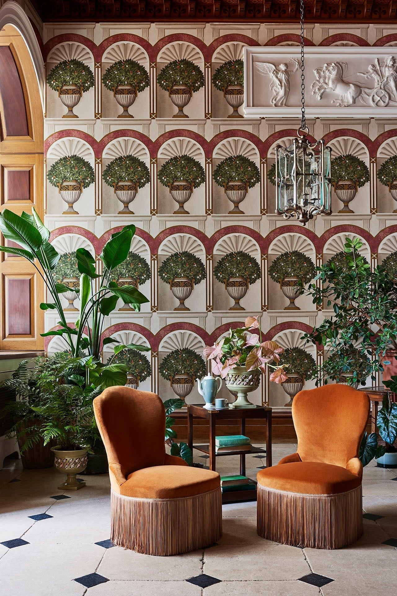 Royal Jardiniere Wallpaper - Cole & Son – Cole & Son (Wallpapers) Ltd